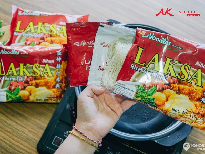 Fresh Fishball Delivery Johor Bahru :: AK Noodles House Instant Laksa ...
